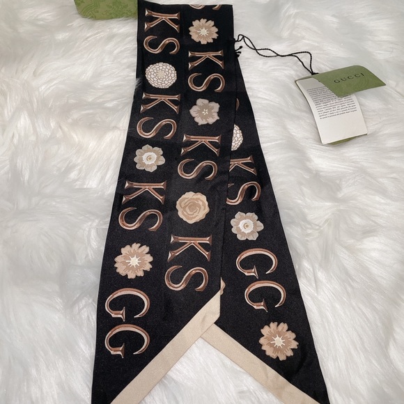 Gucci | Accessories | Gucci Silk Twilly | Poshmark